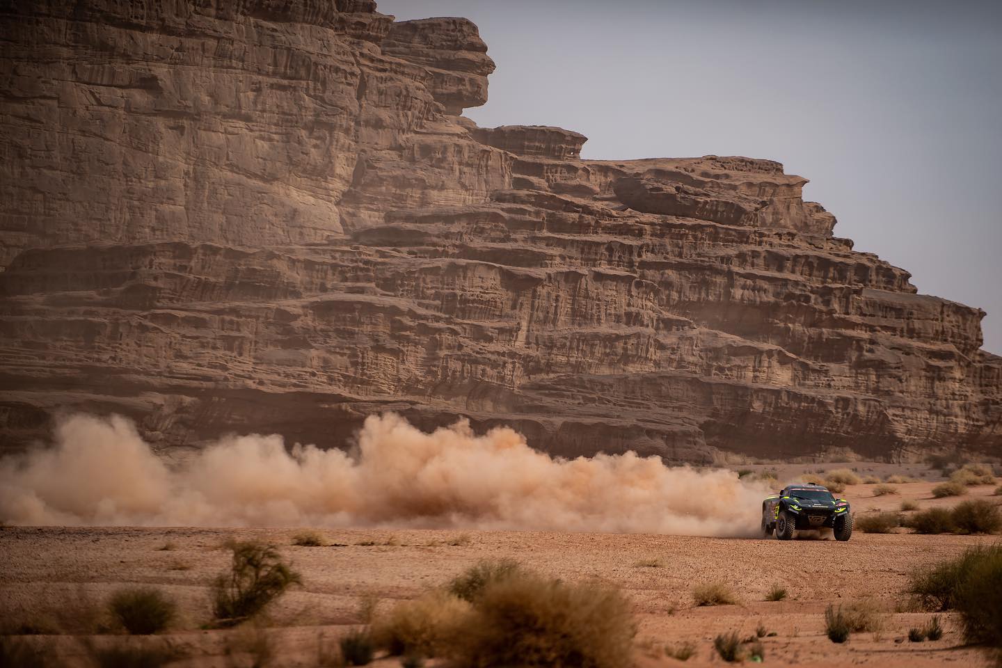 Women racing Dakar Rally- tough, challenging- 2 Stages to go! – MX Link